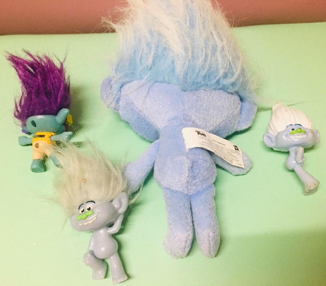 Hasbro Dreamworks Trolls Guy Diamond Hug N Plush Toy Bundle, Hobbies ...