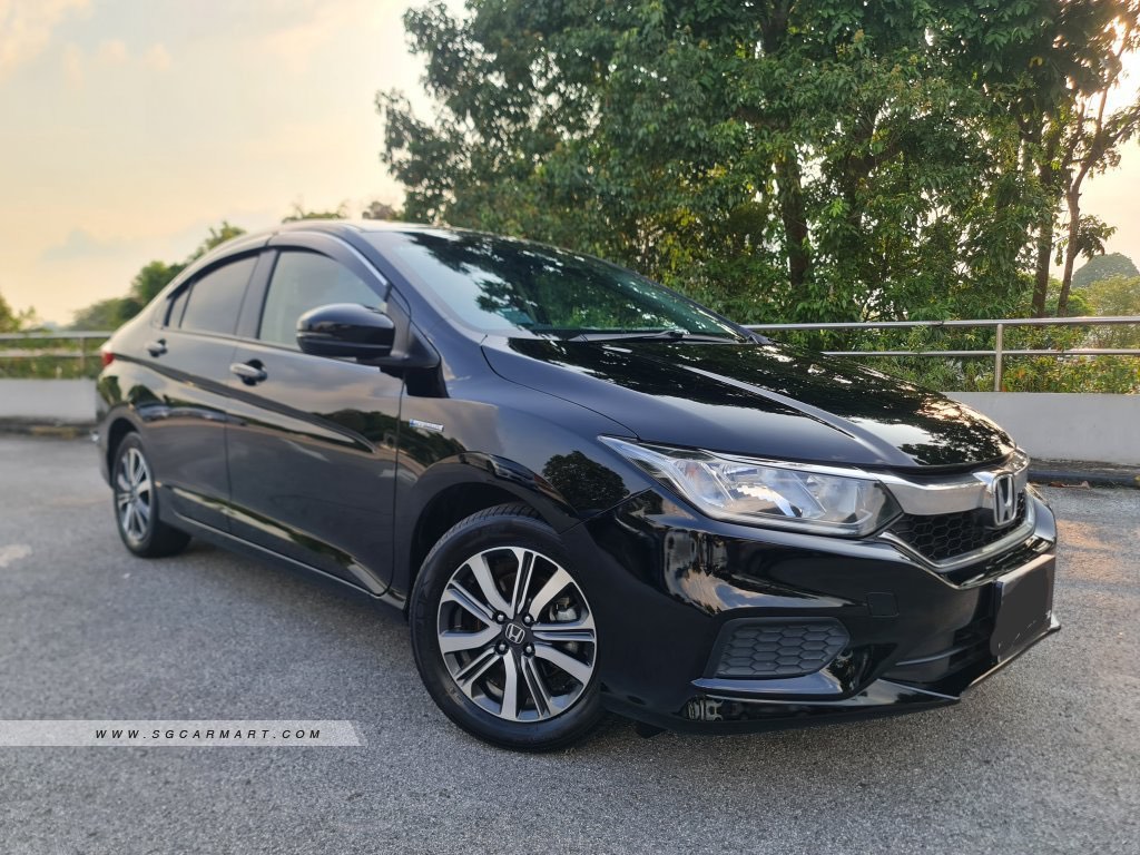 Honda Grace Hybrid 1.5 DX (A), Cars, Used Cars on Carousell