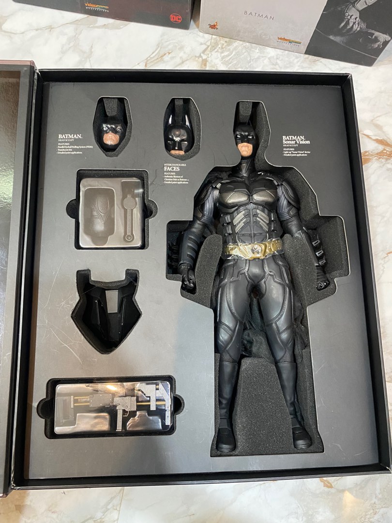 Hot toys BATMAN DX02, Hobbies & Toys, Toys & Games on Carousell
