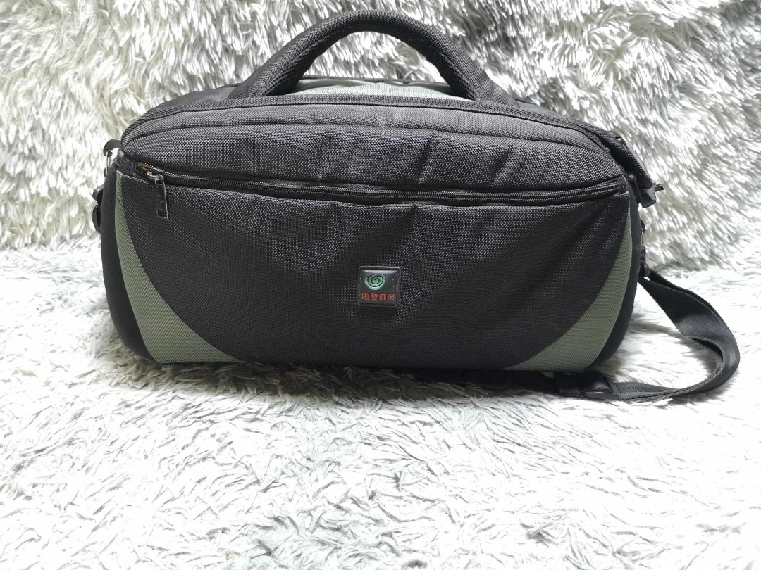 Insert Rolley Black Zipper Duffle Bag, Women's Fashion, Bags & Wallets ...