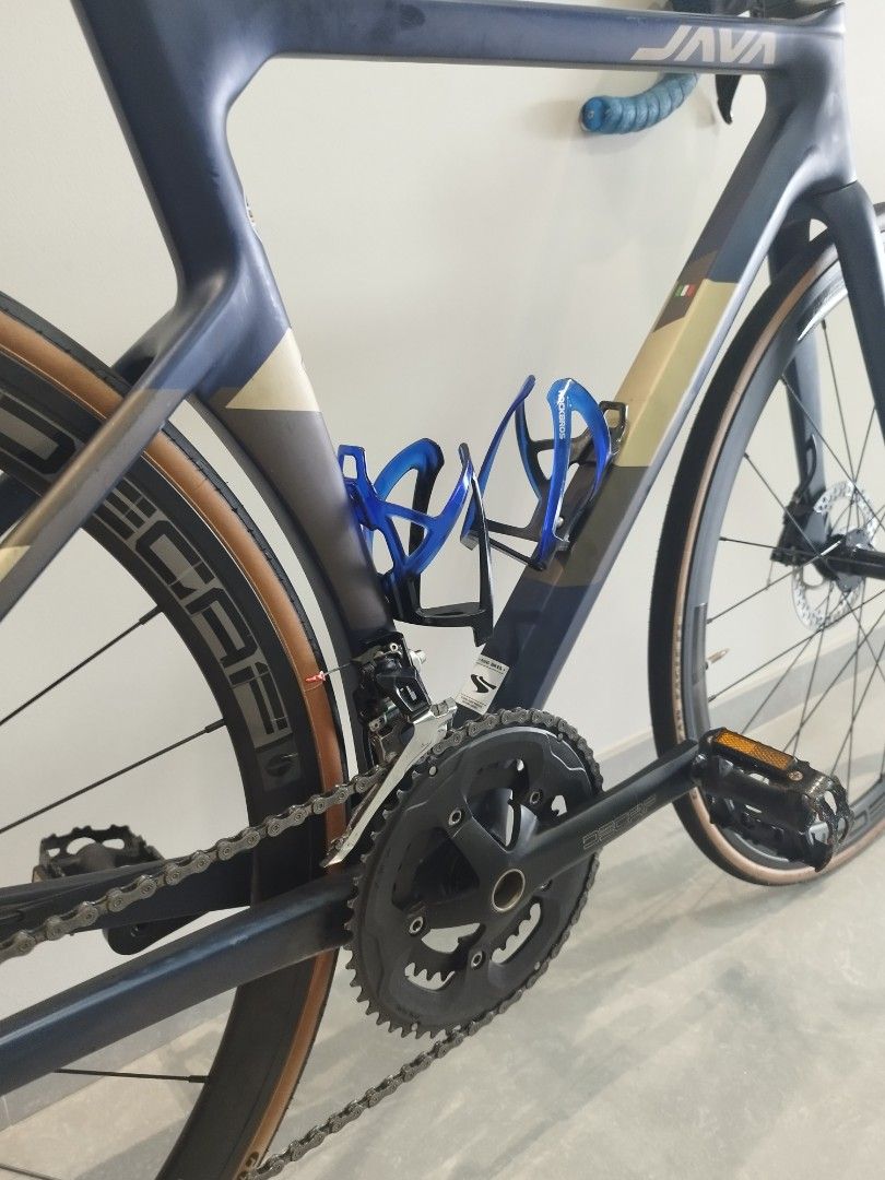 Java Vesuvio Carbon aero roadbike, Sports Equipment, Bicycles & Parts ...