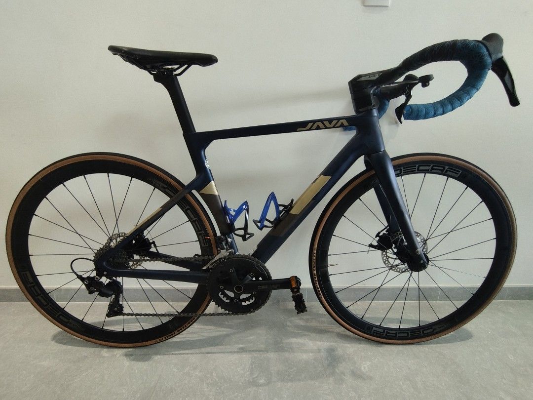 Java Vesuvio Carbon aero roadbike, Sports Equipment, Bicycles & Parts ...