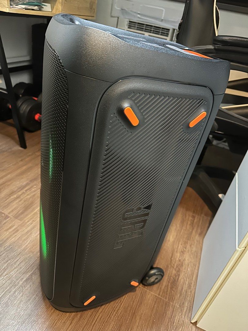 JBL Partybox 310, Audio, Soundbars, Speakers & Amplifiers on Carousell