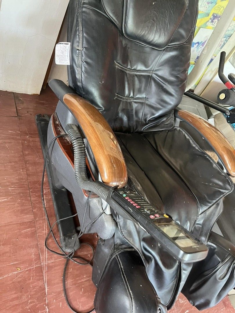 Massage chair, Sports Equipment, Exercise & Fitness, Cardio & Fitness ...