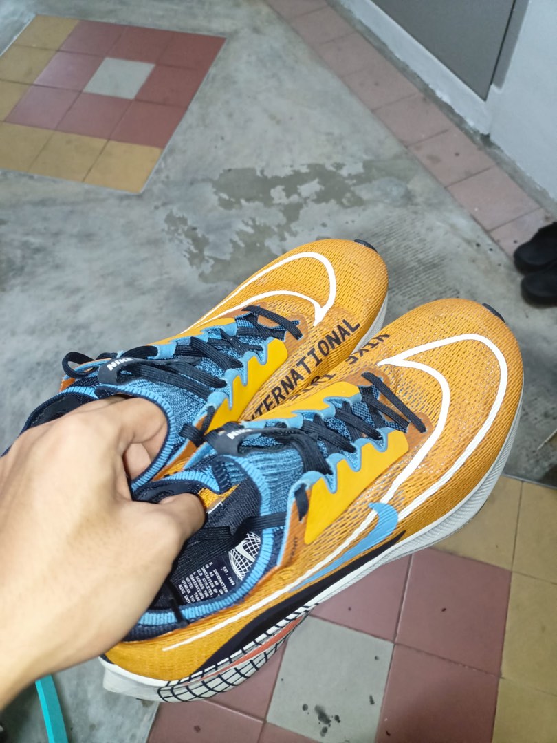 Nike zoom fly 4 premium light curry running shoe, Men's Fashion ...