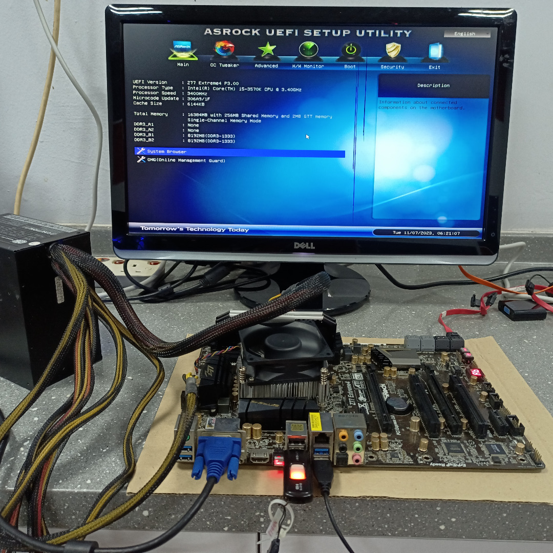 Partial Gaming System of ASRock Z77 Extreme Motherboard | i5-3570K Processor | Corsair Vengeance ...