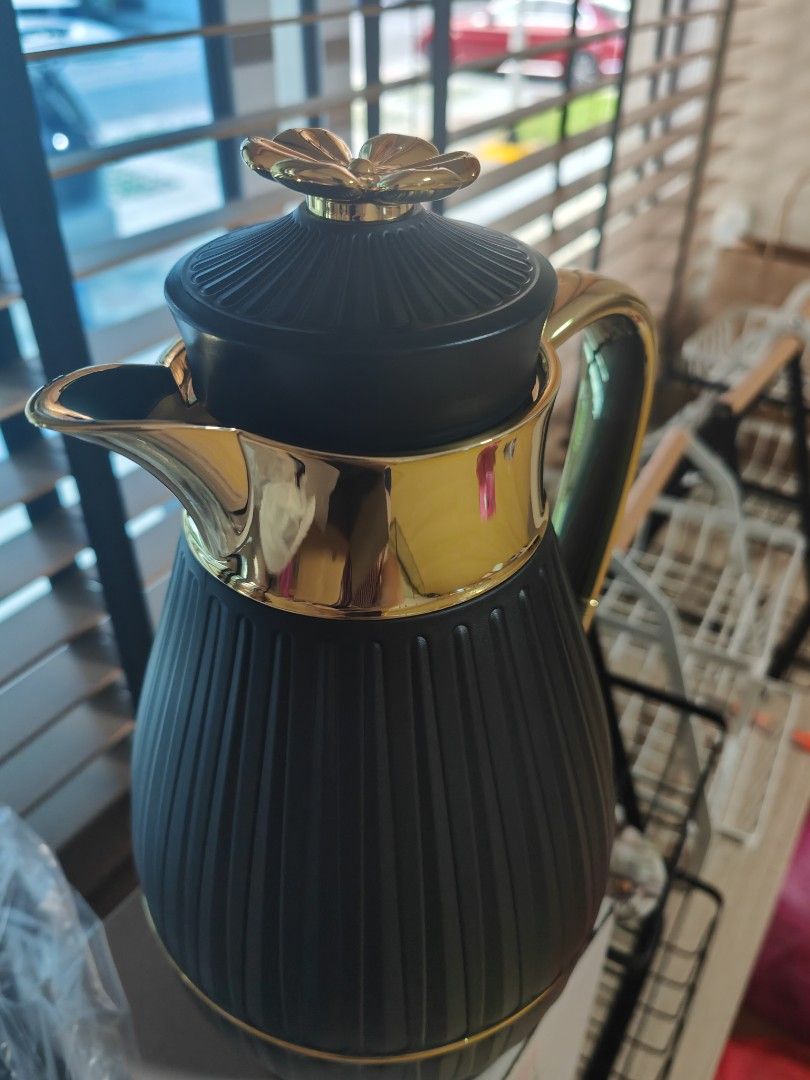 Pitcher vacuum jug arabic luxury 1.0L black gold, Furniture & Home ...