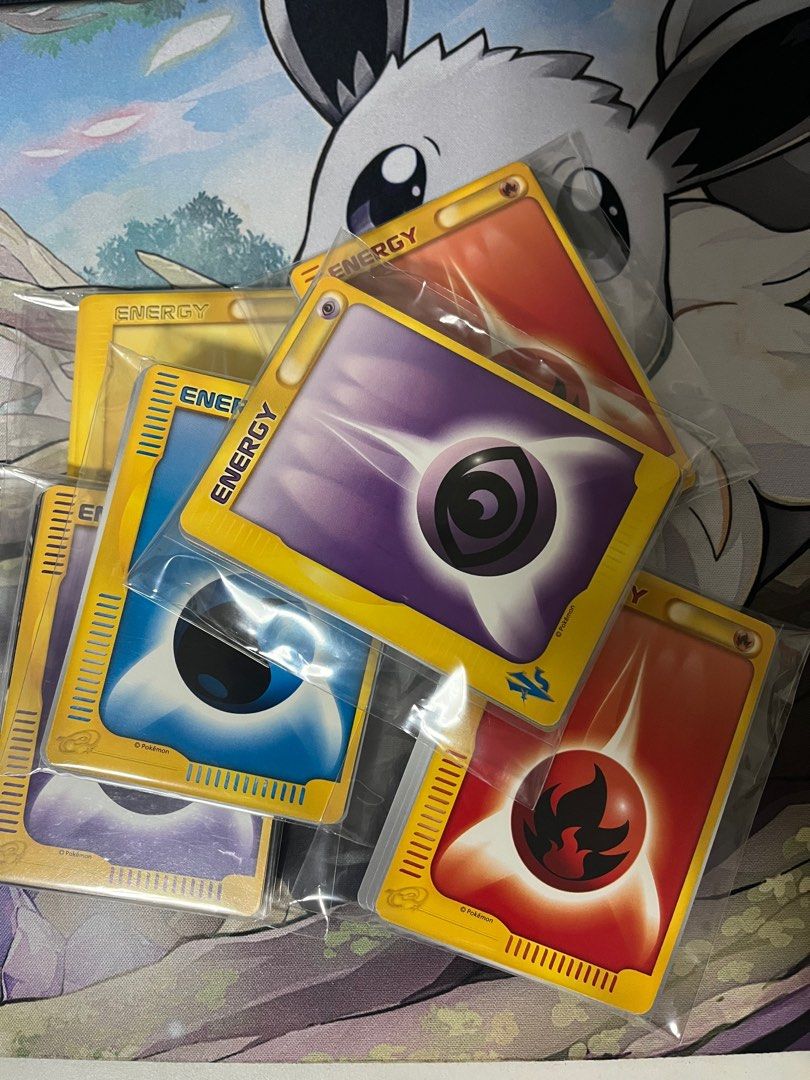 Pokémon Mystery pack( Vintage holo), Hobbies & Toys, Toys & Games on ...