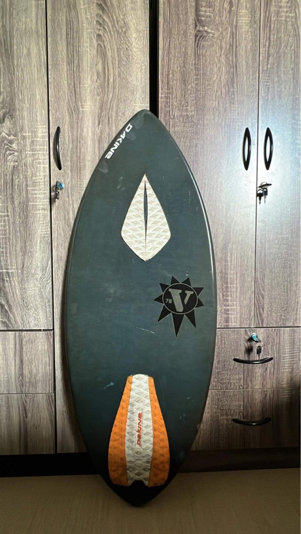 Skim Board, Sports Equipment, Sports & Games, Water Sports on Carousell