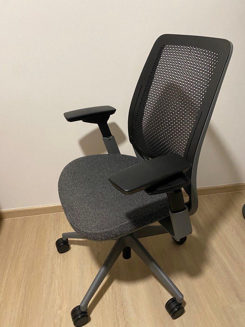 Steelcase Series 2 Black Jack Office Chair, Furniture & Home Living ...