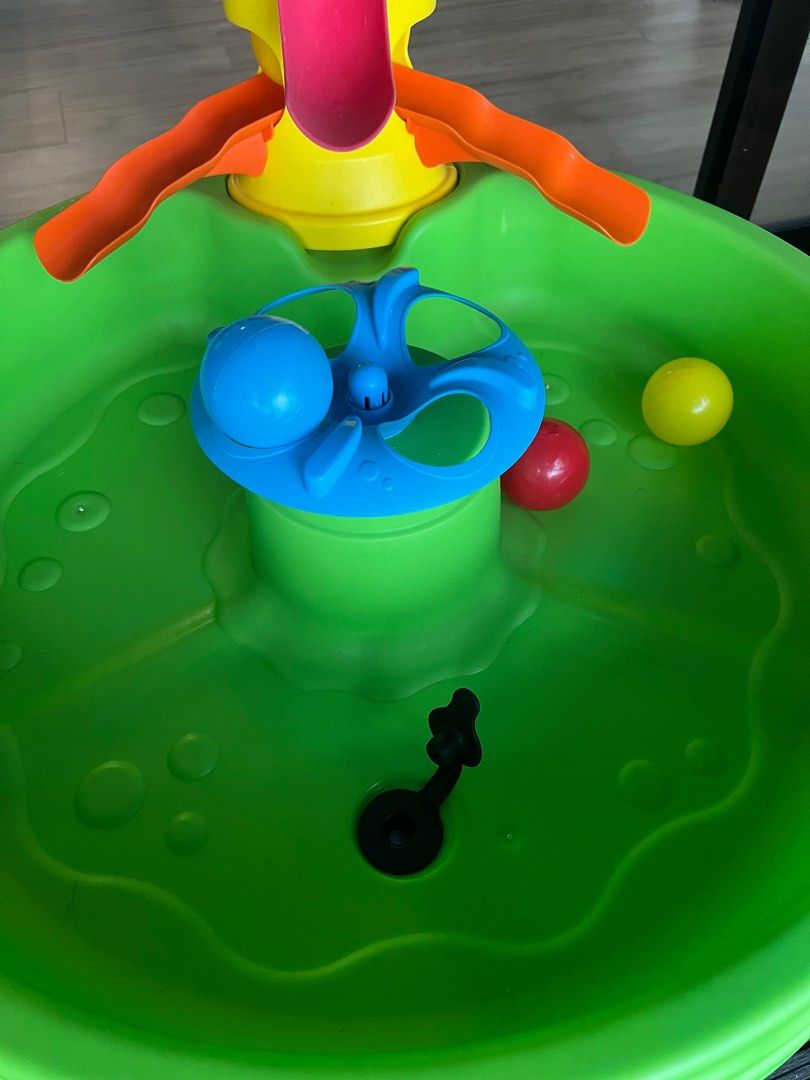 STEP 2 Busy Ball Play Table, Babies & Kids, Infant Playtime on Carousell