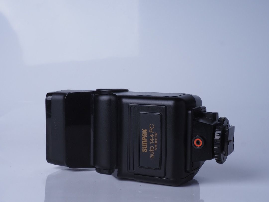 Sunpak auto 144 PC Thyristor Speedlite, Photography, Photography ...