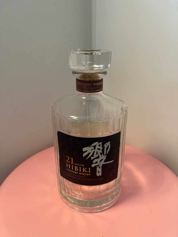 Suntory whisky empty glass bottle, Food & Drinks, Alcoholic Beverages ...