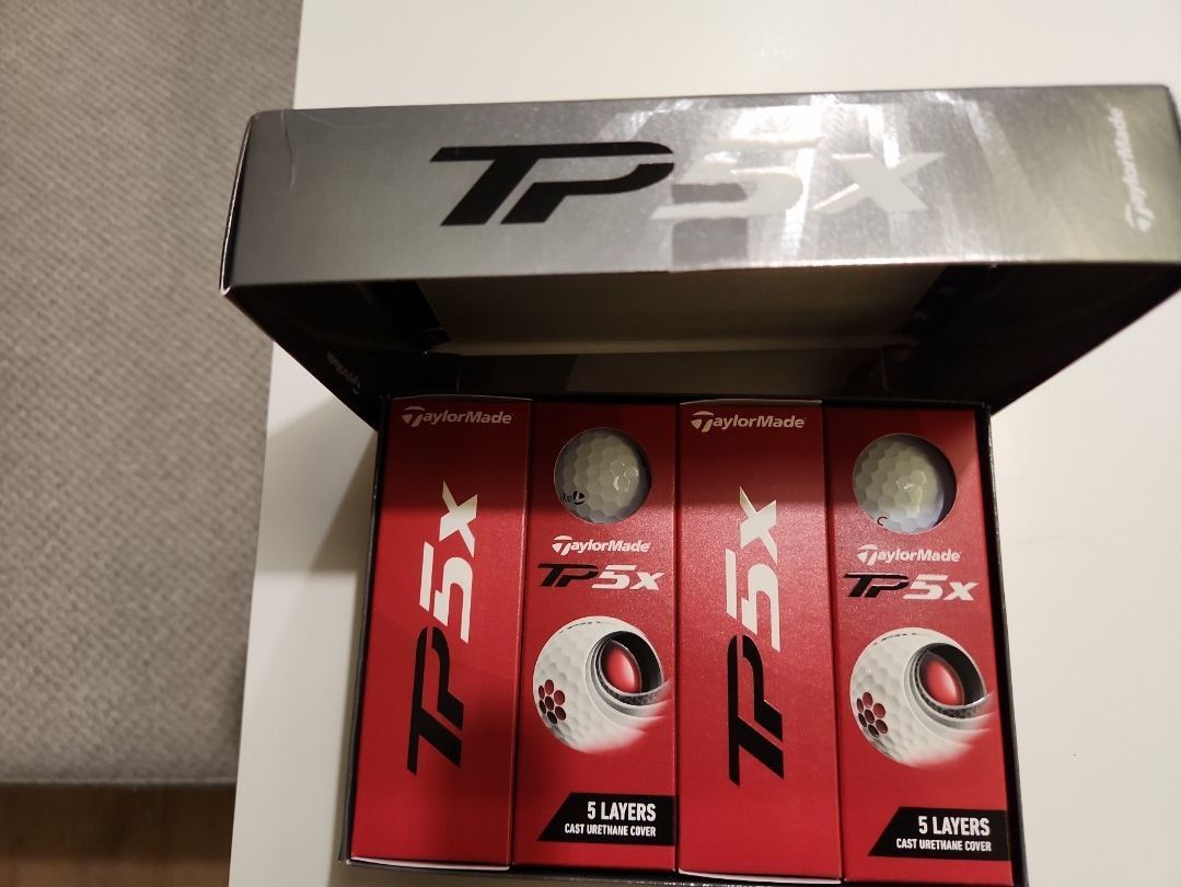Taylormade TP5x golf ball, Sports Equipment, Sports & Games, Golf on Carousell