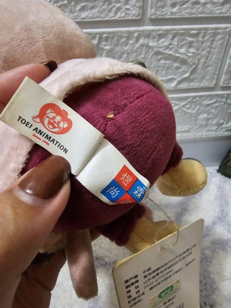 Toei One Piece Sittting Chopper in Pink Pig Robe, Hobbies & Toys ...