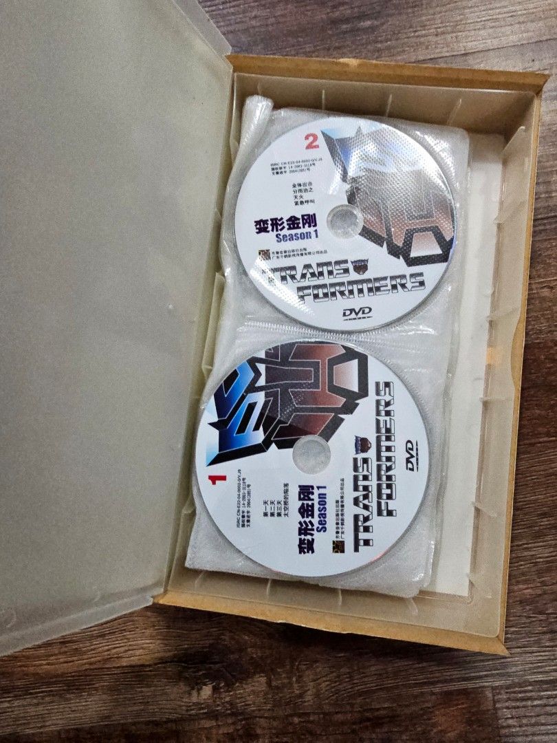 Transformers generation 1 dvd box set g1, Hobbies & Toys, Music & Media ...
