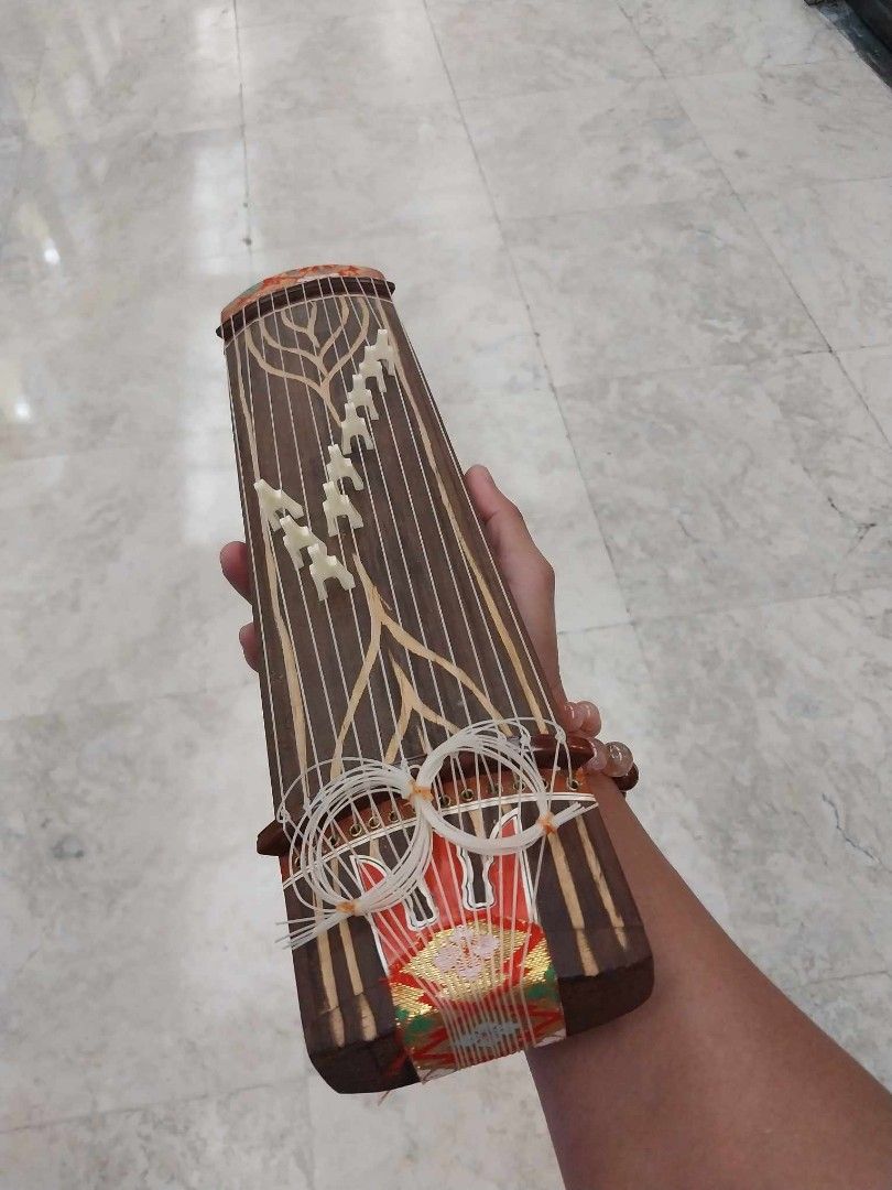 vintage japanese mini koto instrument w/brige take all 1.8k, Hobbies ...