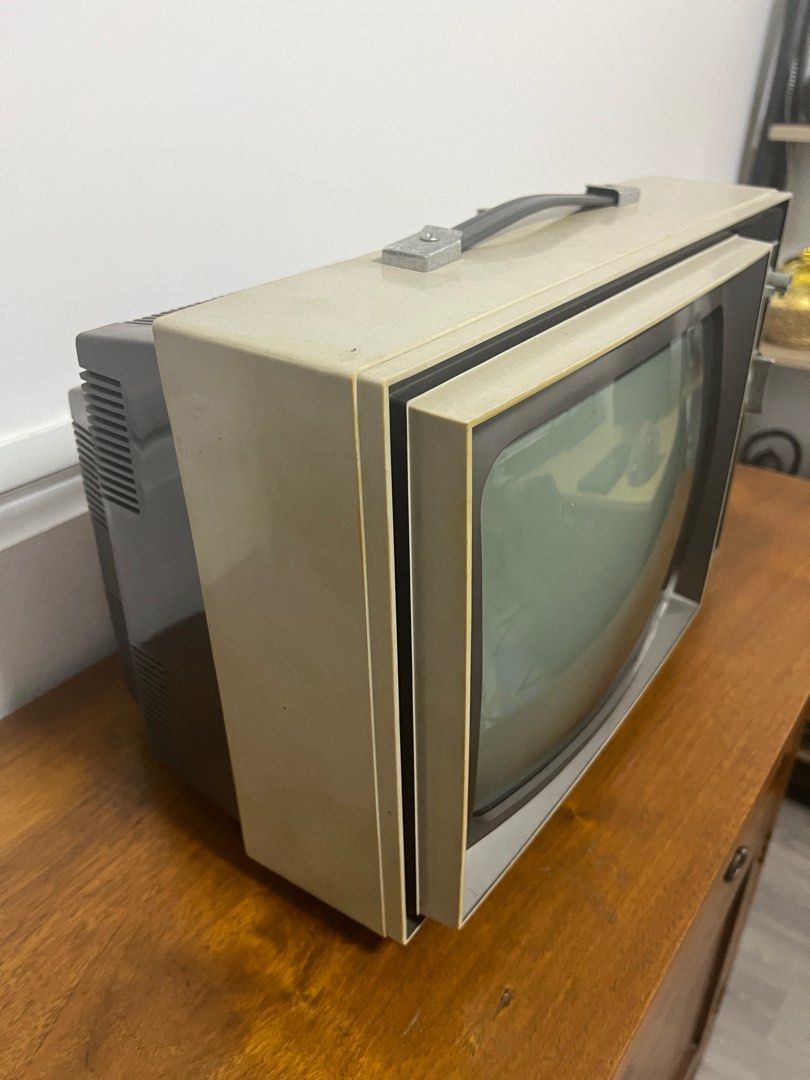 Vintage SHARP Portable TV - Model: 12A-1P, Hobbies & Toys, Memorabilia ...