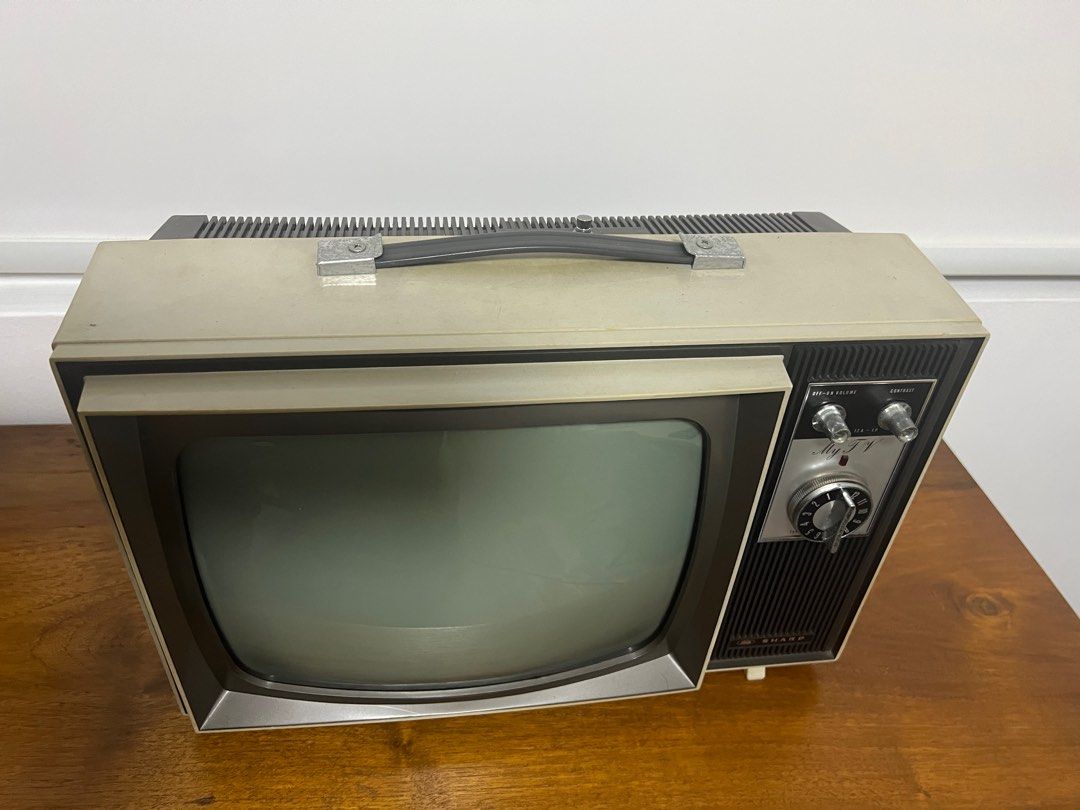 Vintage SHARP Portable TV - Model: 12A-1P, Hobbies & Toys, Memorabilia ...