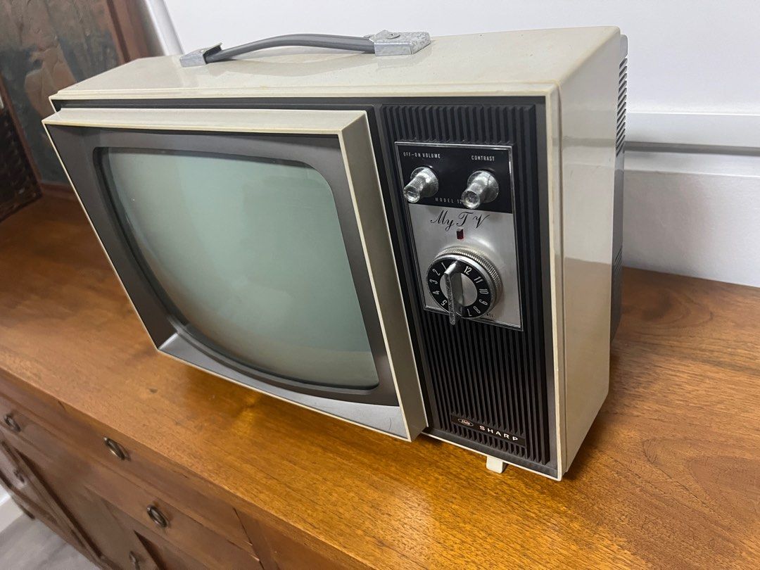 Vintage SHARP Portable TV - Model: 12A-1P, Hobbies & Toys, Memorabilia ...