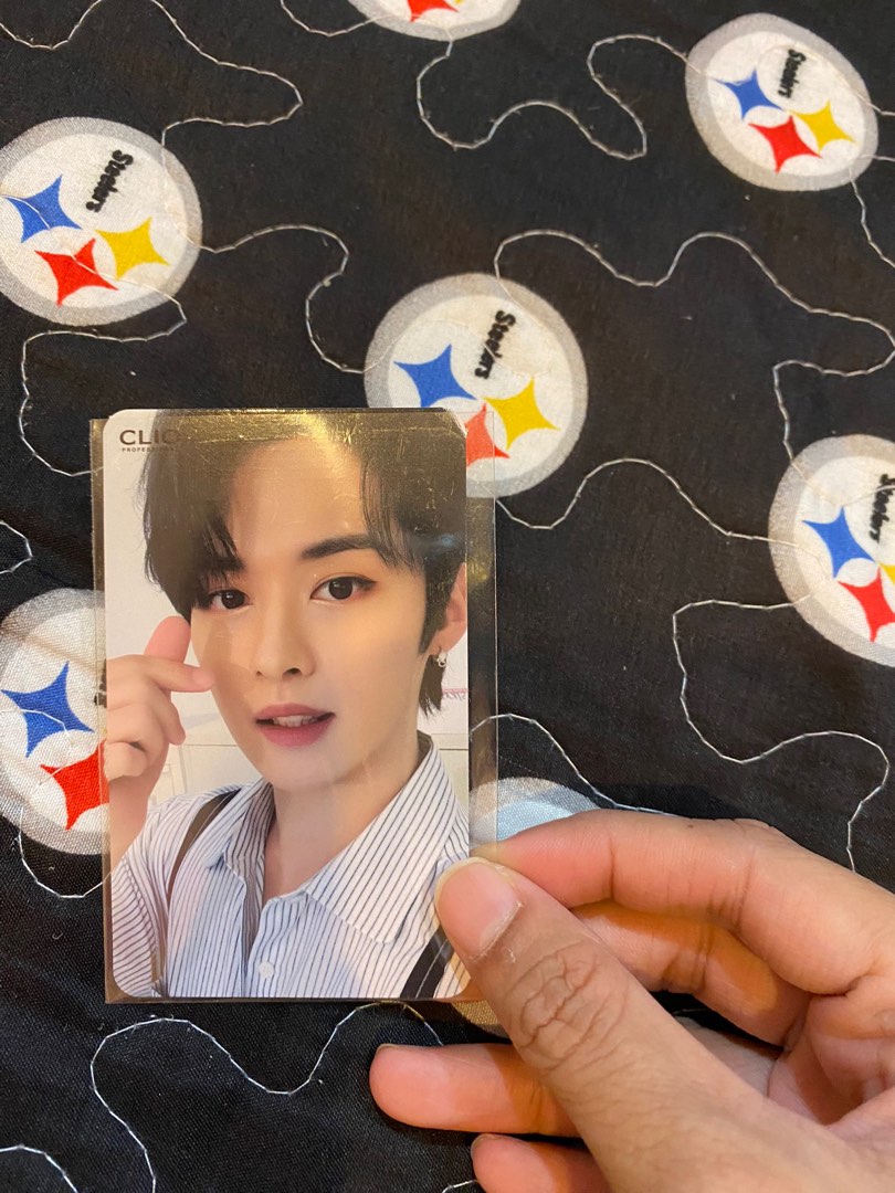 Stray Kids Lee Know Clio, Hobbies & Toys, Collectibles & Memorabilia, K-Wave on Carousell