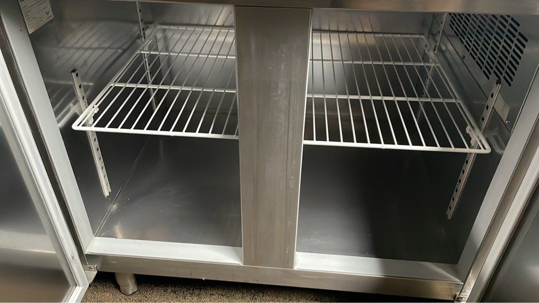 Modelux 2 door counter chiller 1200*760 / commercial counter chiller ...