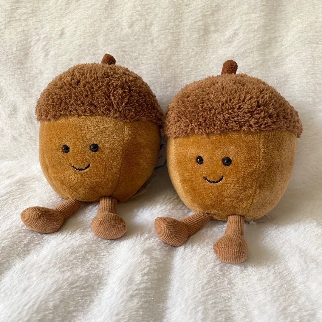 [現貨] JELLYCAT Amuseable Acorn 微笑松果 微笑橡子果實, 興趣及遊戲, 玩具 & 遊戲類 - Carousell