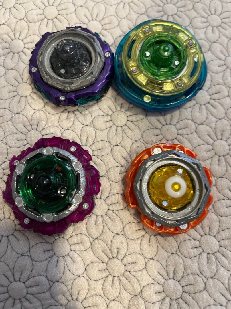 Beyblade random booster prize beys db set, Hobbies & Toys, Toys & Games ...