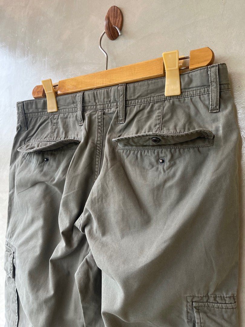 BOSSINI CARGO PANTS MOSS GREEN, Men's Fashion, Bottoms, Jeans on Carousell