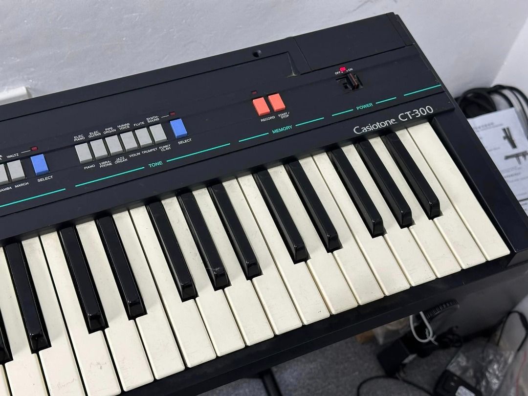 Casio Casiotone CT 300 Portable Piano Keyboard 49 Keys, Hobbies & Toys ...