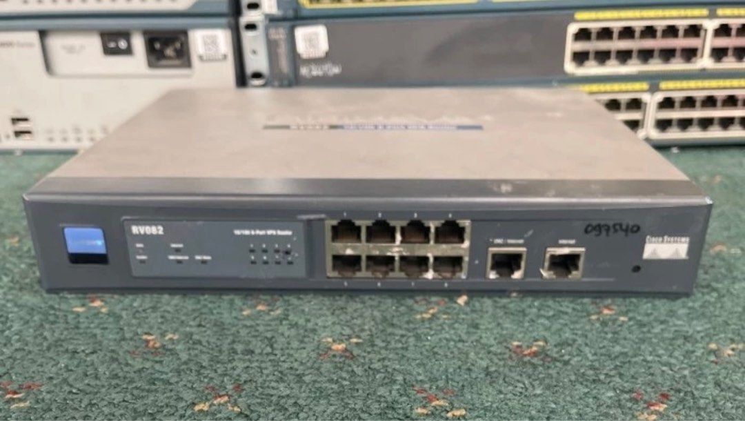 Cisco RV082 10/100 8-Port VPN Router, Elektronik, Lainnya di Carousell
