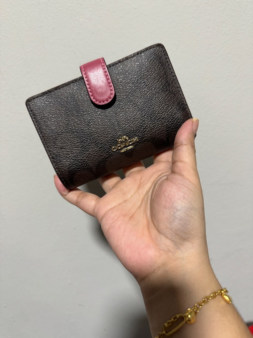 Coach Wallet, Women's Fashion, Bags & Wallets, Purses & Pouches on ...