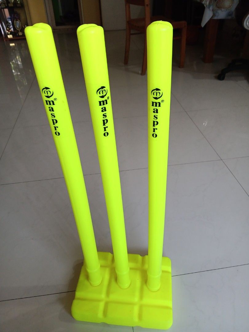 Cricket stump, Sports Equipment, Sports & Games, Racket & Ball Sports ...