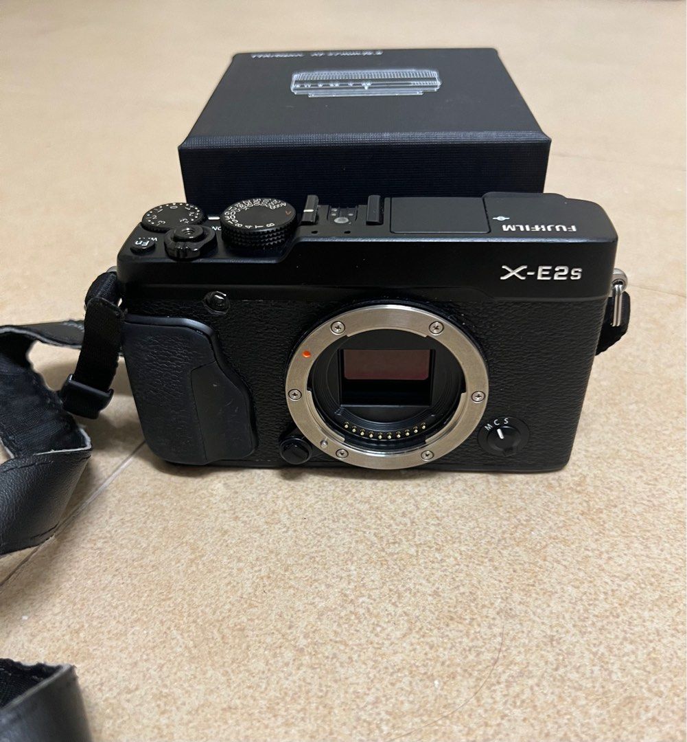 Fujifilm XE-2S Body, Photography, Cameras on Carousell
