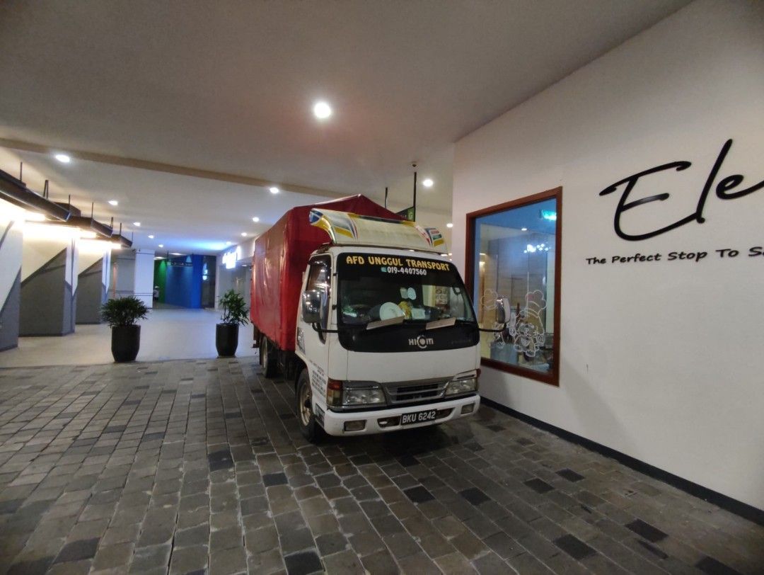 Lori pindah barang 2 tan, 5 tan. Damansara, Gombak, Sungai Buloh ...