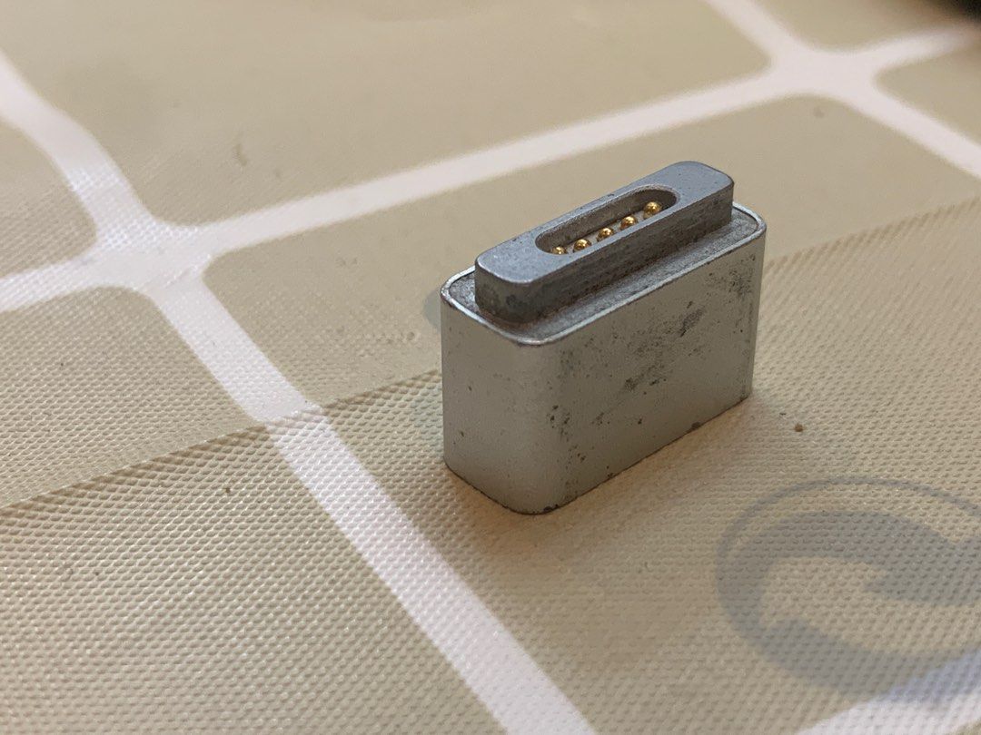 magsafe to magsafe 2 adaptor, Computers & Tech, Parts & Accessories ...