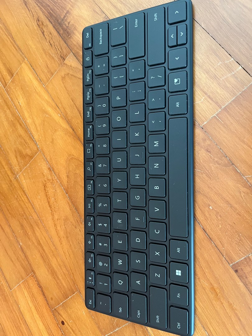 Microsoft Bluetooth Designer Compact Keyboard, Computers & Tech, Parts ...