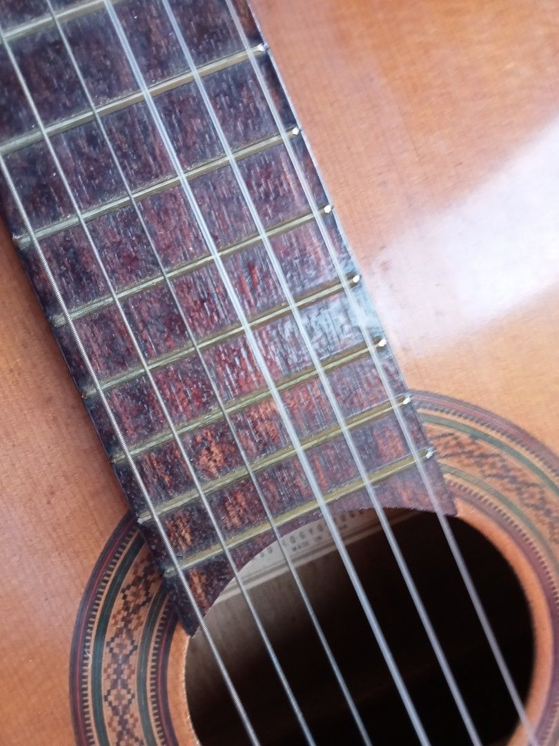 Miyasu Gut Guitar, Hobbies & Toys, Music & Media, Musical Instruments ...