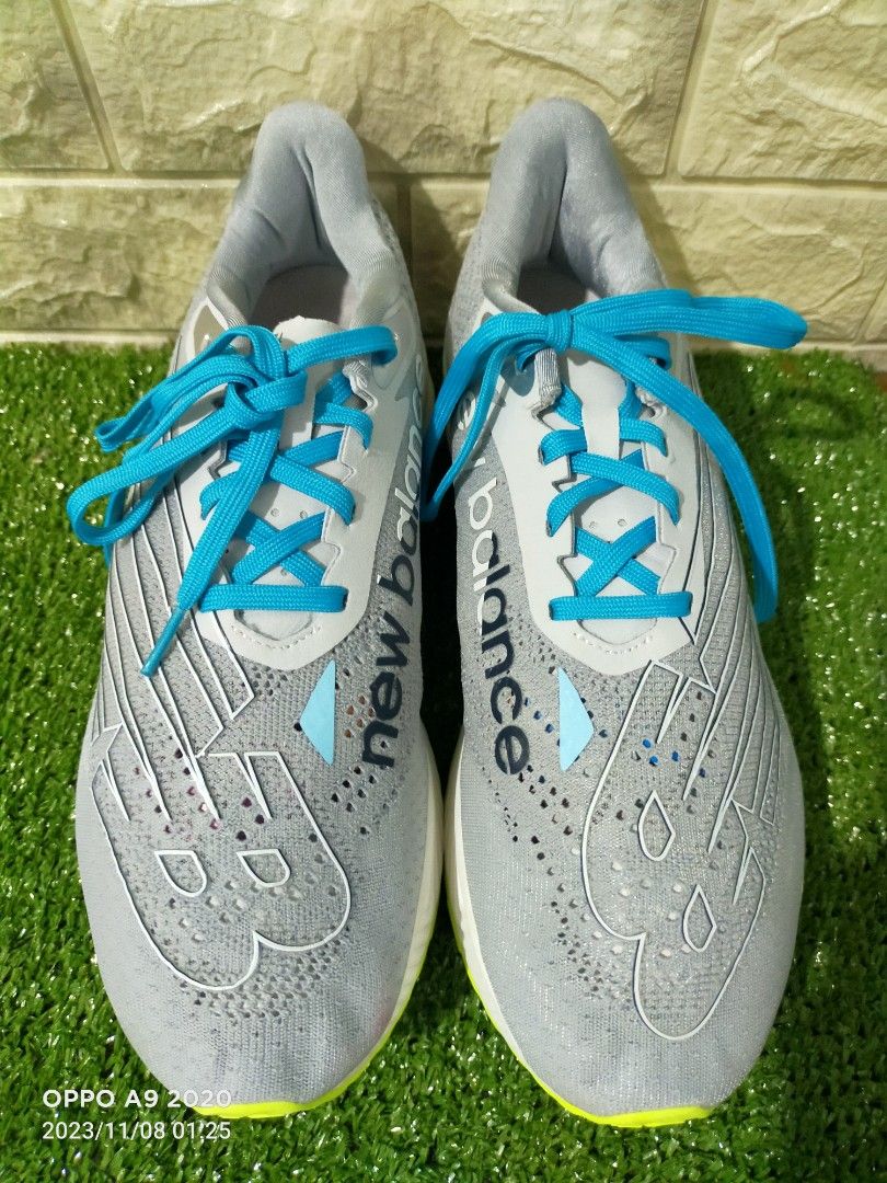 New Balance Fuel Cell RC Elite V2, Men's Fashion, Footwear, Sneakers on ...
