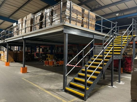 Office Space Storage / Space Warehouse / Space Racking Platform ...