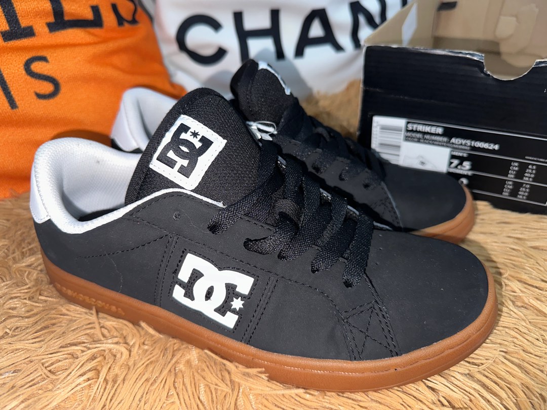 Original DC shoes, Men's Fashion, Footwear, Sneakers on Carousell