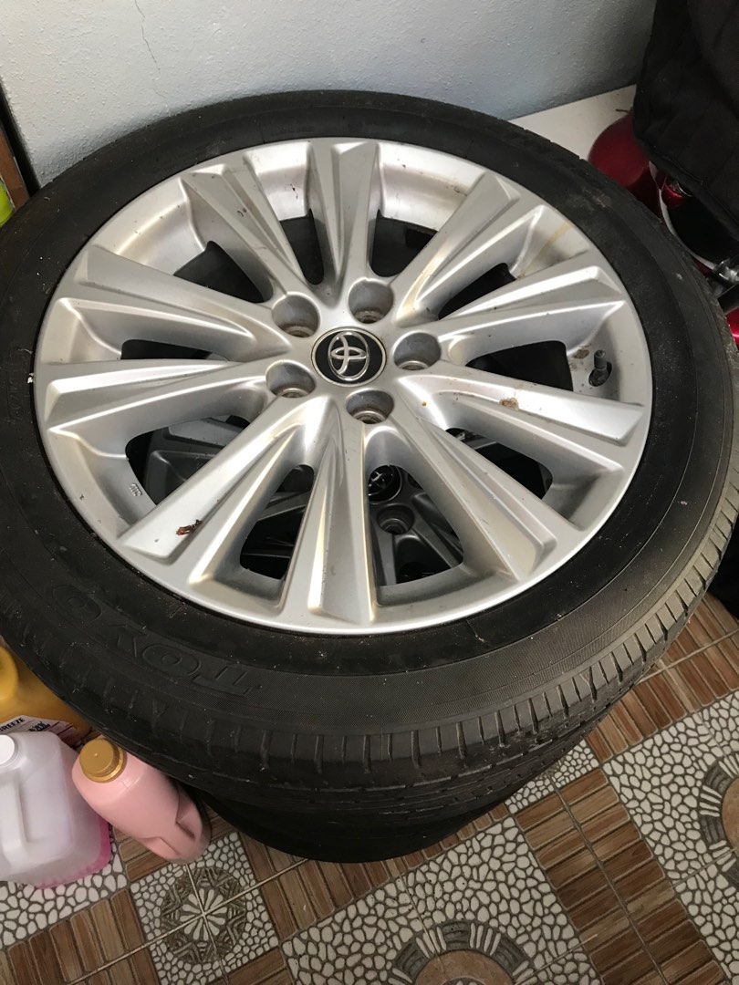 ORIGINAL TOYOTA Alphard/Vellfire rims size 18 inch 4 pcs, Auto ...