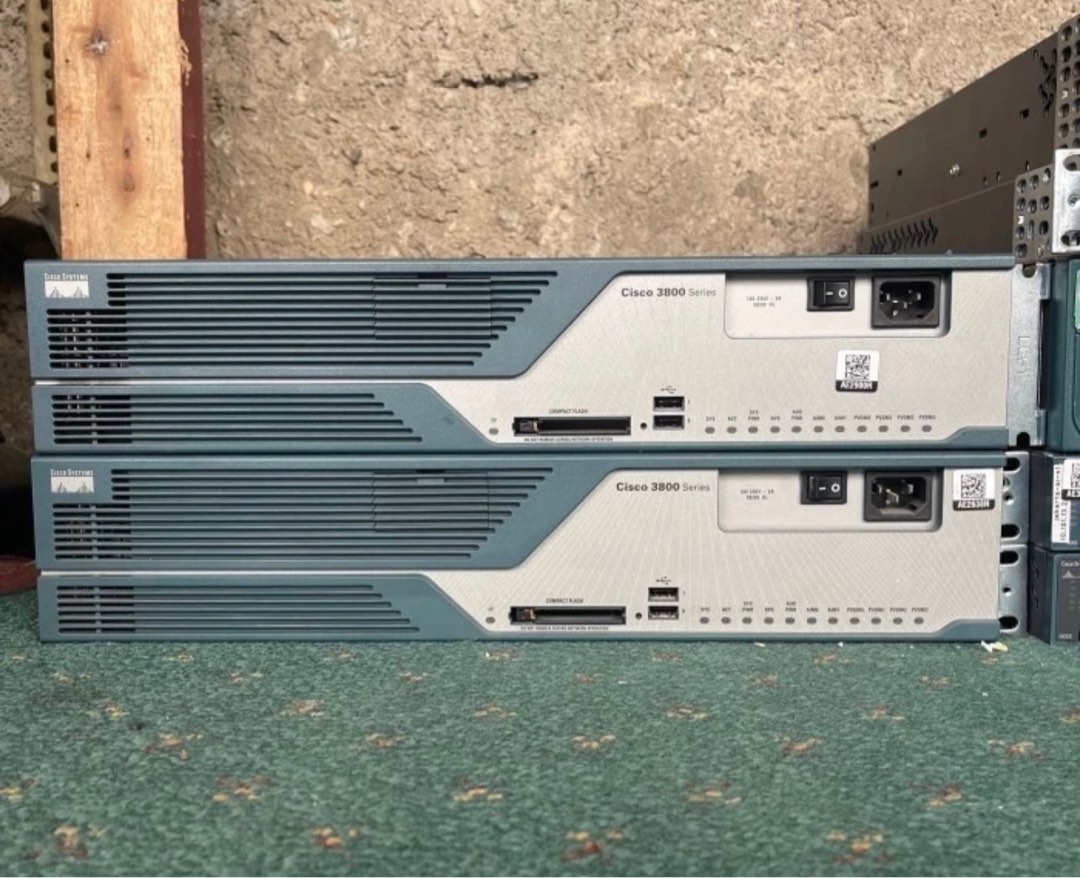 Ready 2 unit Cisco 3800 Series Model 3825 Original, Elektronik, Lainnya ...