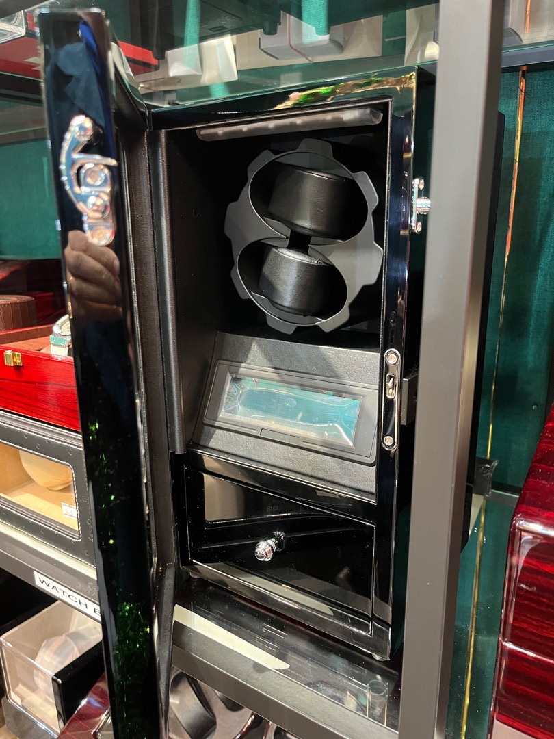 Richman 2 Digital Watch Winder, Luxury, Watches on Carousell