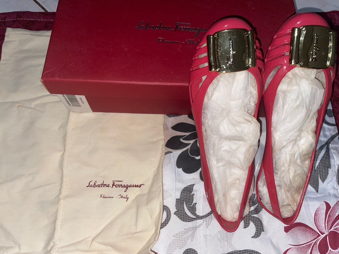 Salvatore Ferragamo Jelly Shoes, Women's Fashion, Footwear, Flats & Sandals on Carousell