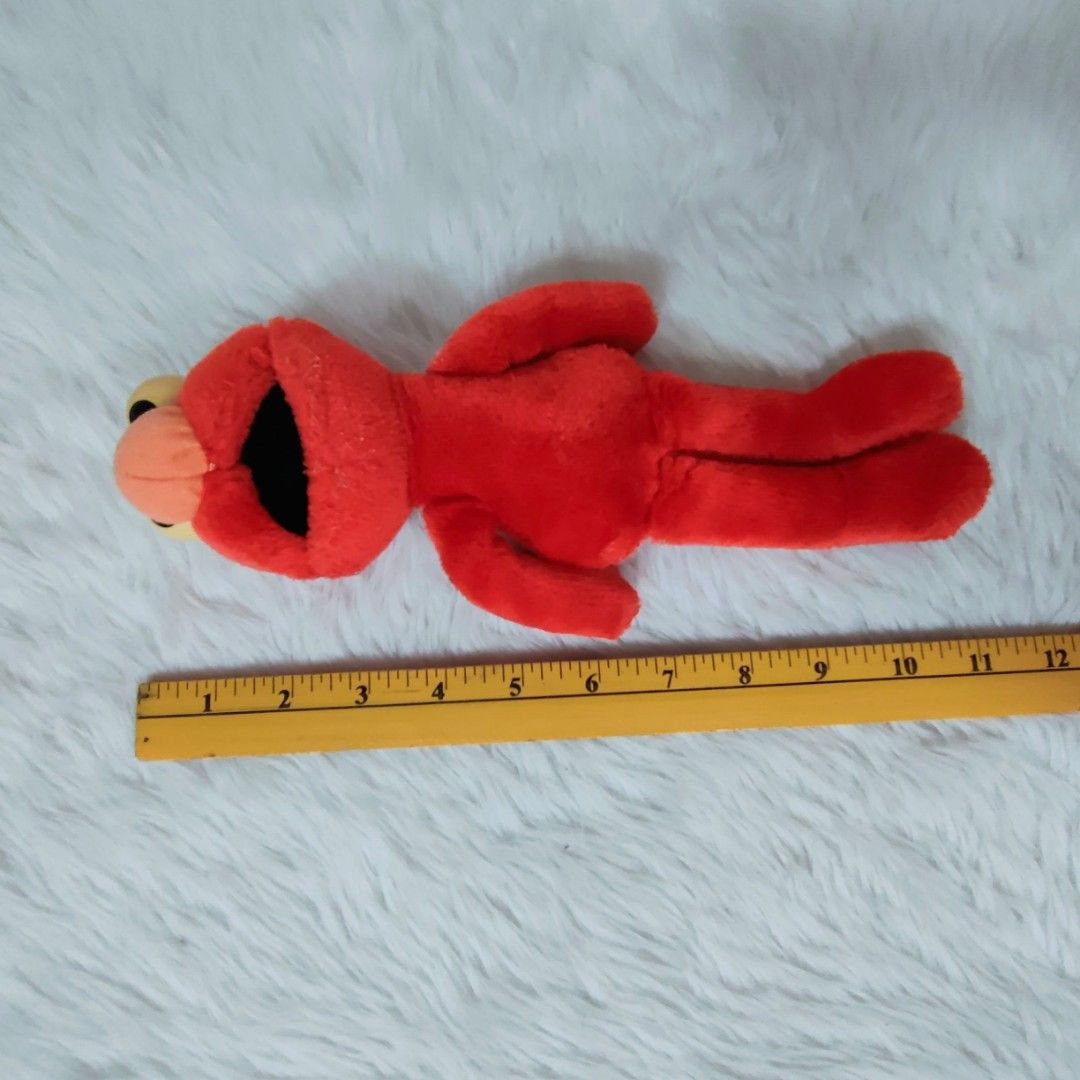 Sesame Street Small Elmo Plushie, Hobbies & Toys, Toys & Games on Carousell