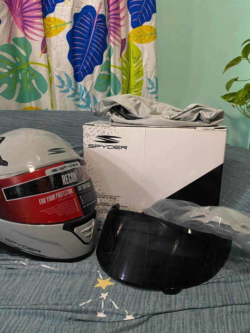 SPYDER HELMET WITH BOX, Motorbikes, Motorbike Parts & Accessories ...