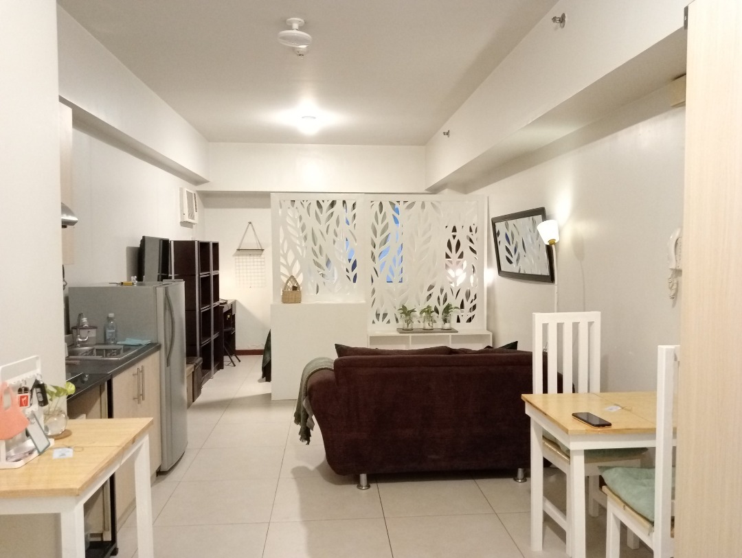 Studio Unit FOR LEASE at The Columns Legazpi Village Makati - For Rent ...