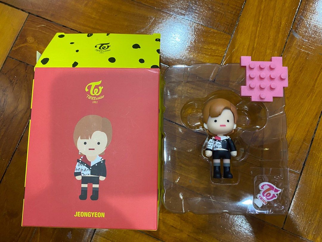 Twice Figure, Hobbies & Toys, Collectibles & Memorabilia, K-Wave on ...