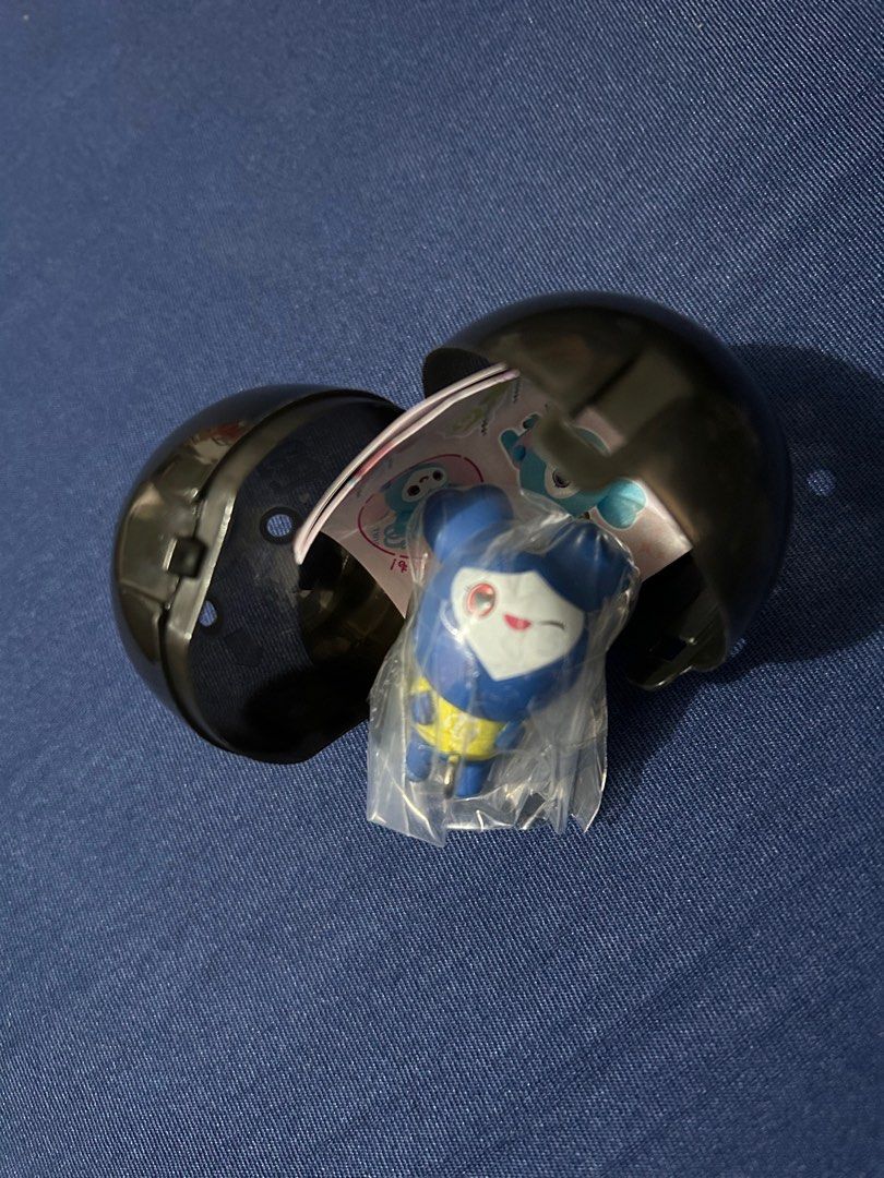 Twice Lovelys Laburi Tzuvely Gashapon, Hobbies & Toys, Memorabilia ...